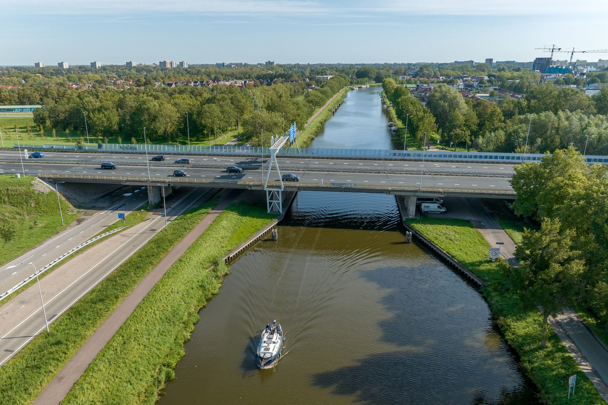 Vanaf woensdag 16 oktober is de brug over A7 bij Purmerend weer ...