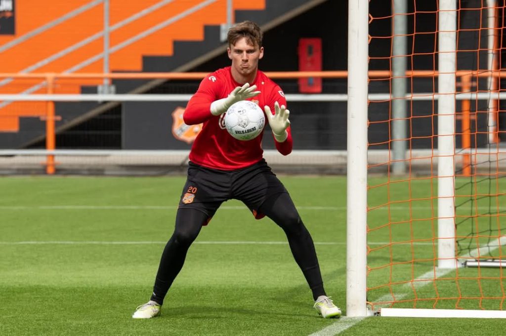 FC Volendam keeper Kayne van Oevelen in de belangstelling van Werder ...