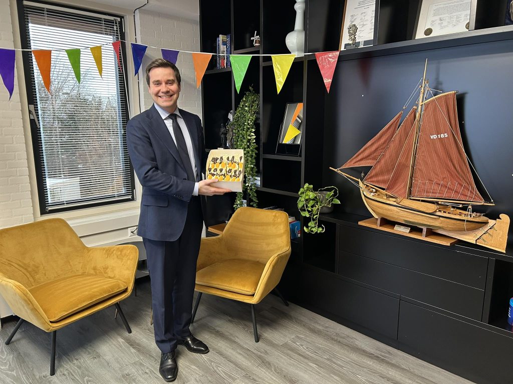 Burgemeester Rick Beukers vandaag 36 jaar